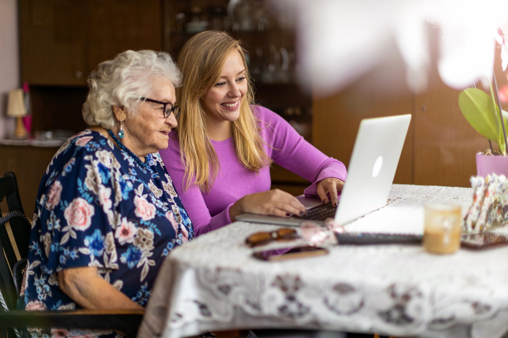 Your Home Assistant Home Care Service | Elk Grove, CA 95758